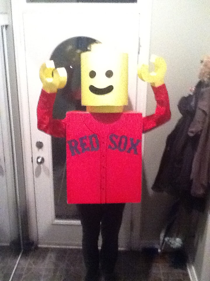 artisan des arts: The making of my Red Sox Lego Man Halloween Costume
