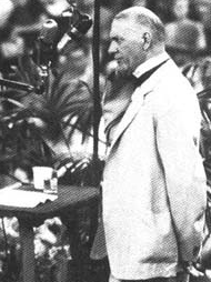 Media Confidential: February 24 In Radio history