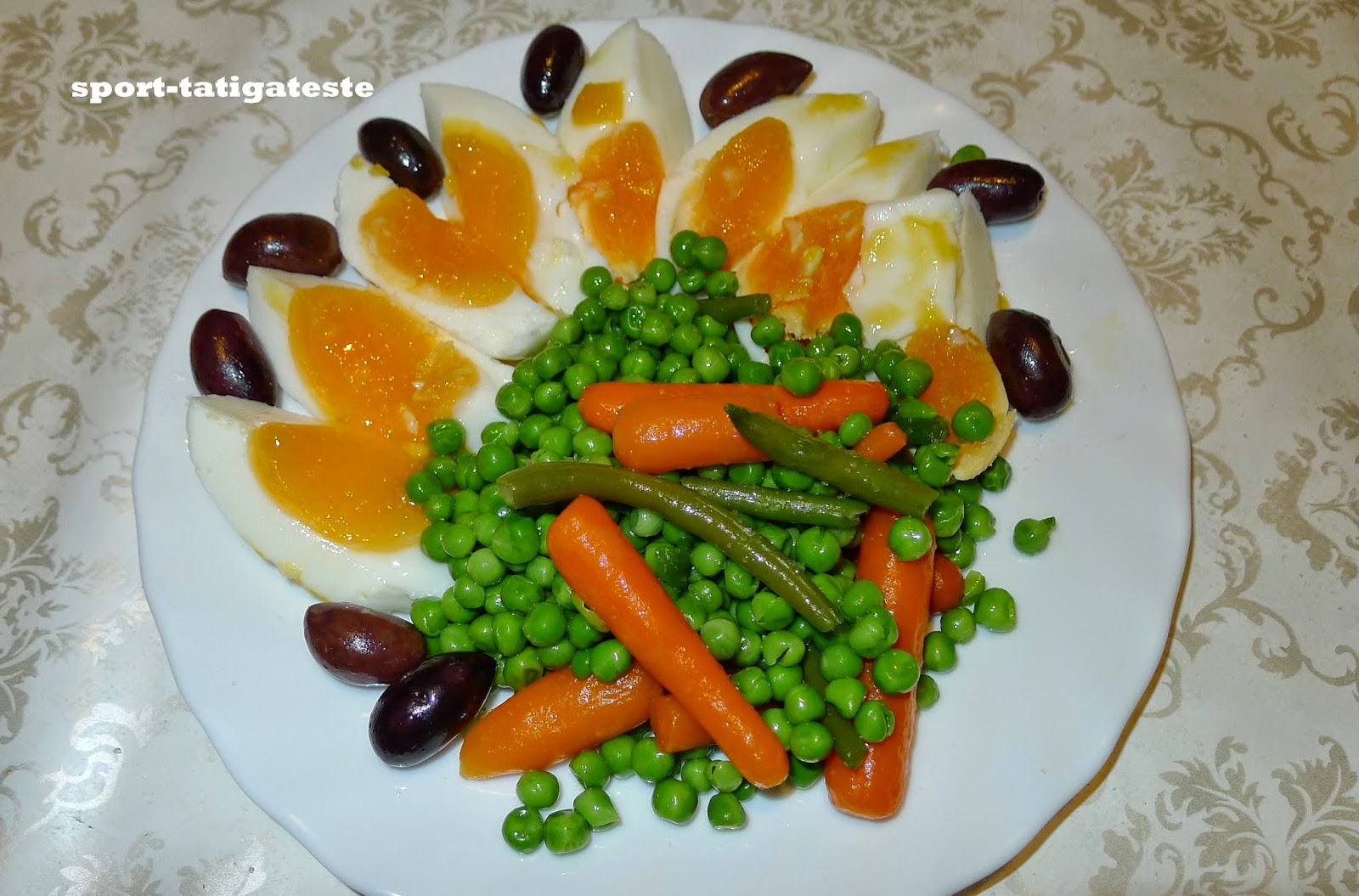 Tati-gateste!: Ce mananc la micul dejun Tati-gateste!: Ce mananc la micul dejun