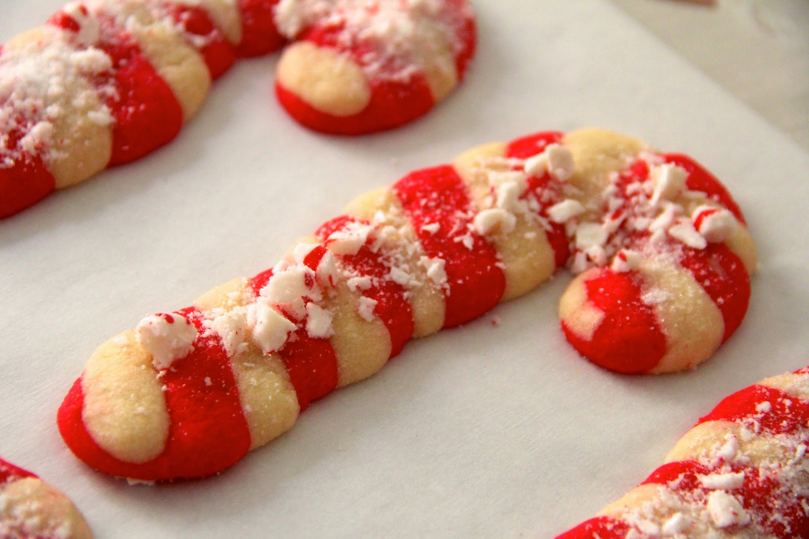 Coast With Me: Candy Cane Cookies