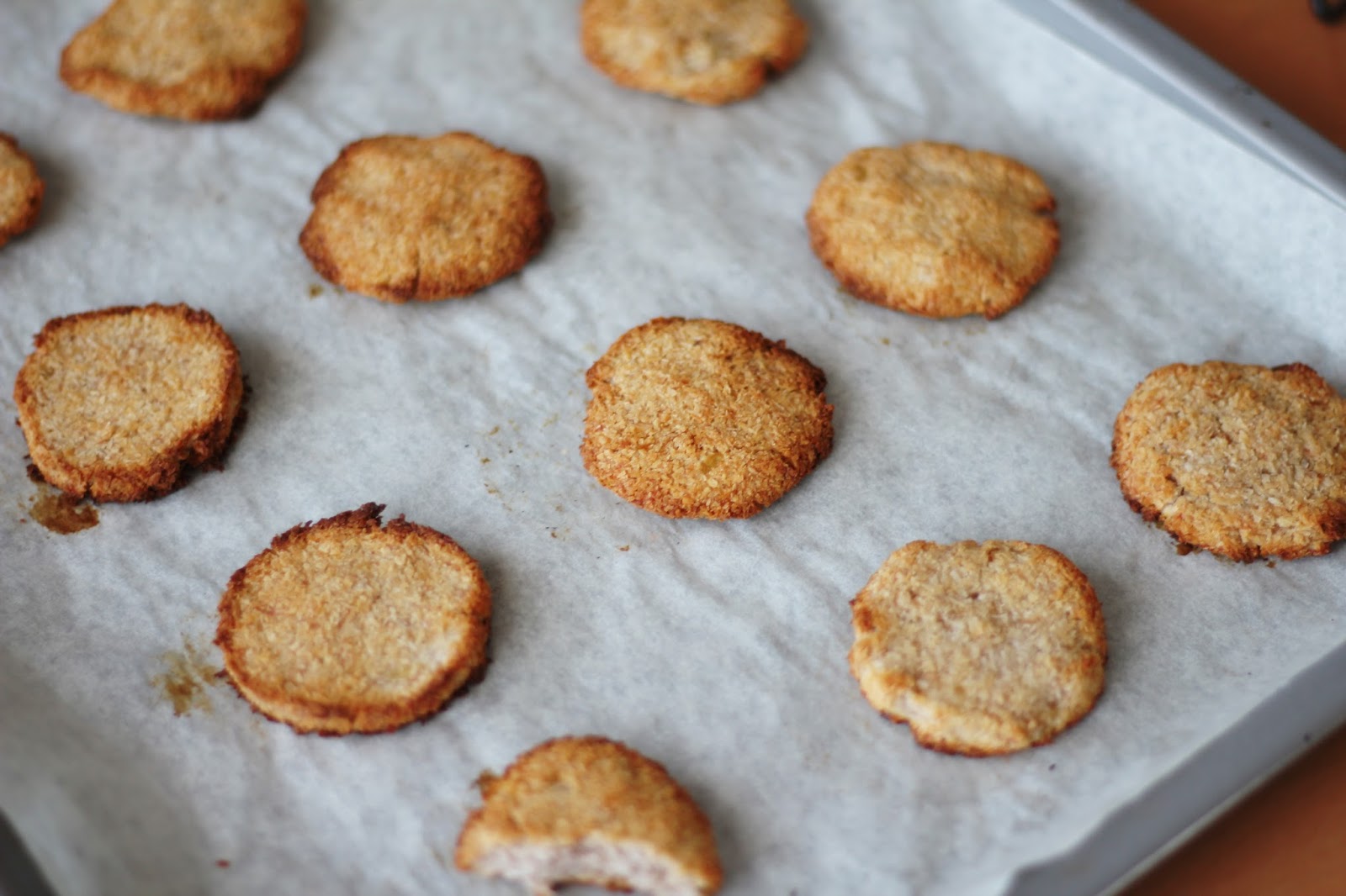 Bolachas de coco e banana só com 2 ingredientes - Criar Comer Crescer