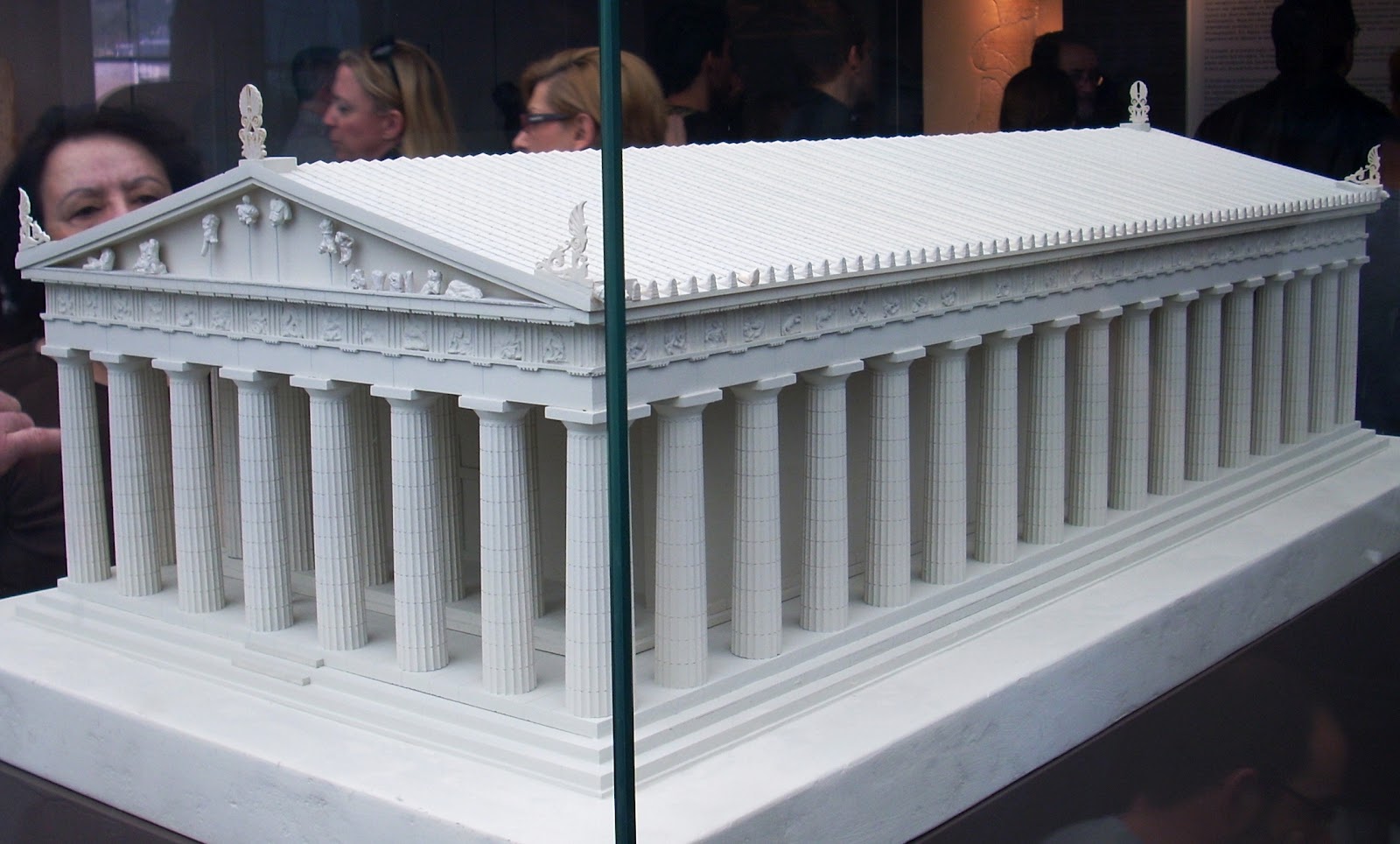 Metron Ariston: The Acropolis of Athens