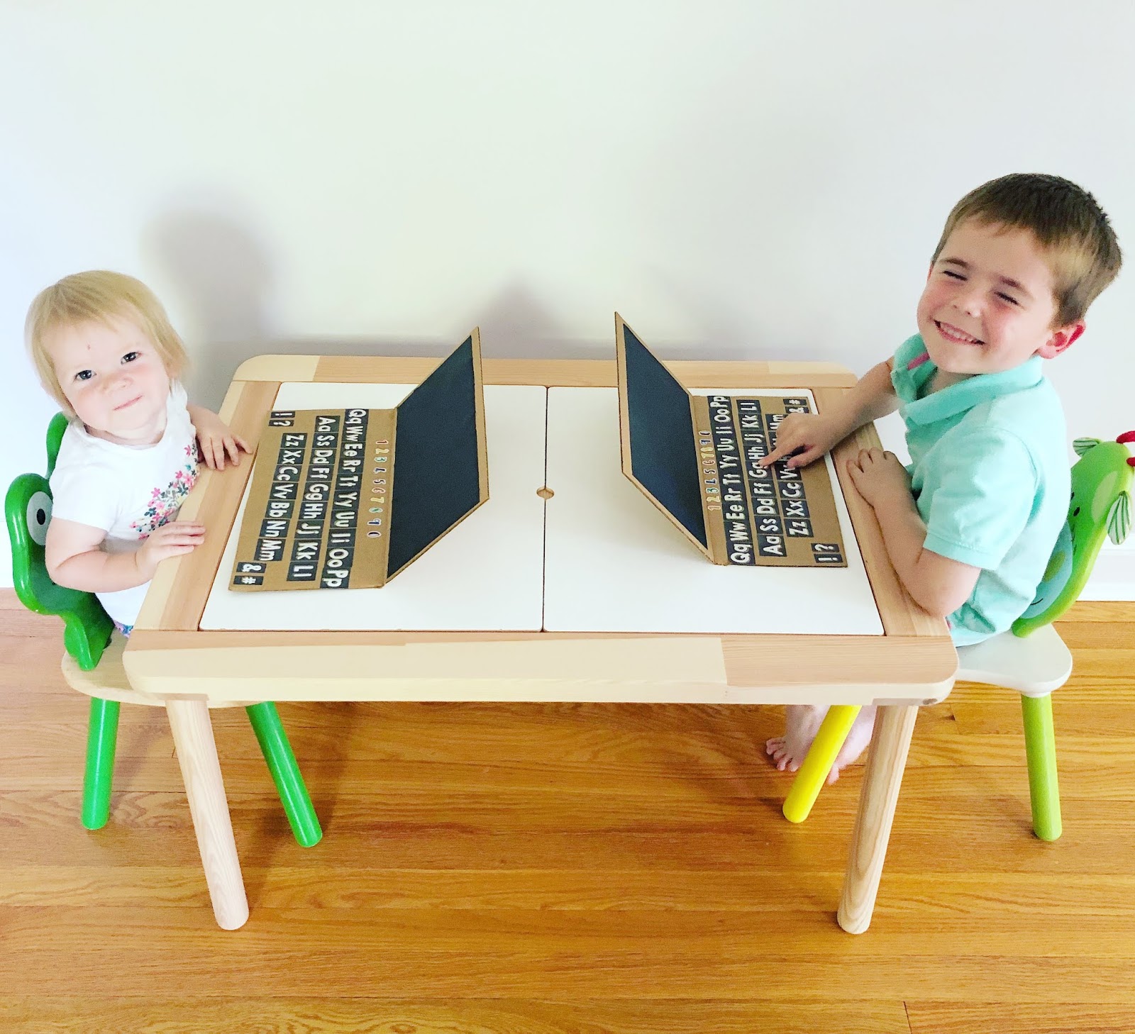 Find the Little Mind: DIY Cardboard Laptop