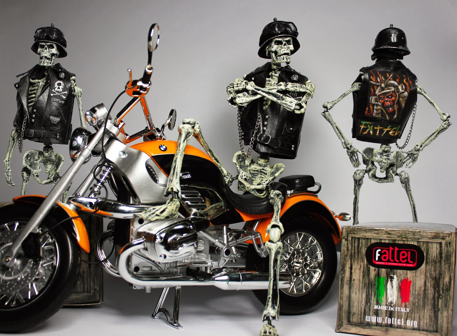 Action figure skeleton by Fattel: a new customization of the skeleton