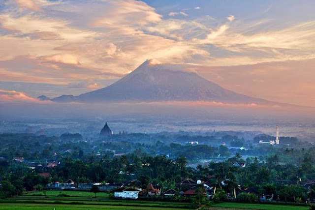 Travel Photo Album: Candi Prambanan dan Gunung Merapi, Yogyakarta