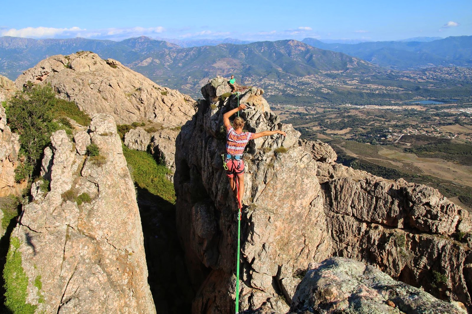 The highliner database: Corse - Ajaccio (Rocher du Gozzi). La Gozziline ...