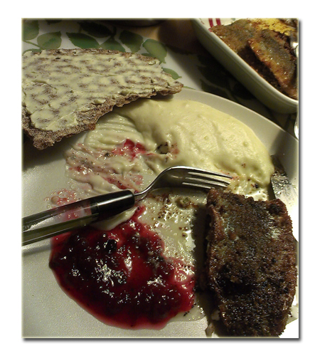 Stekt strömming, potatispuré och lingonsylt!