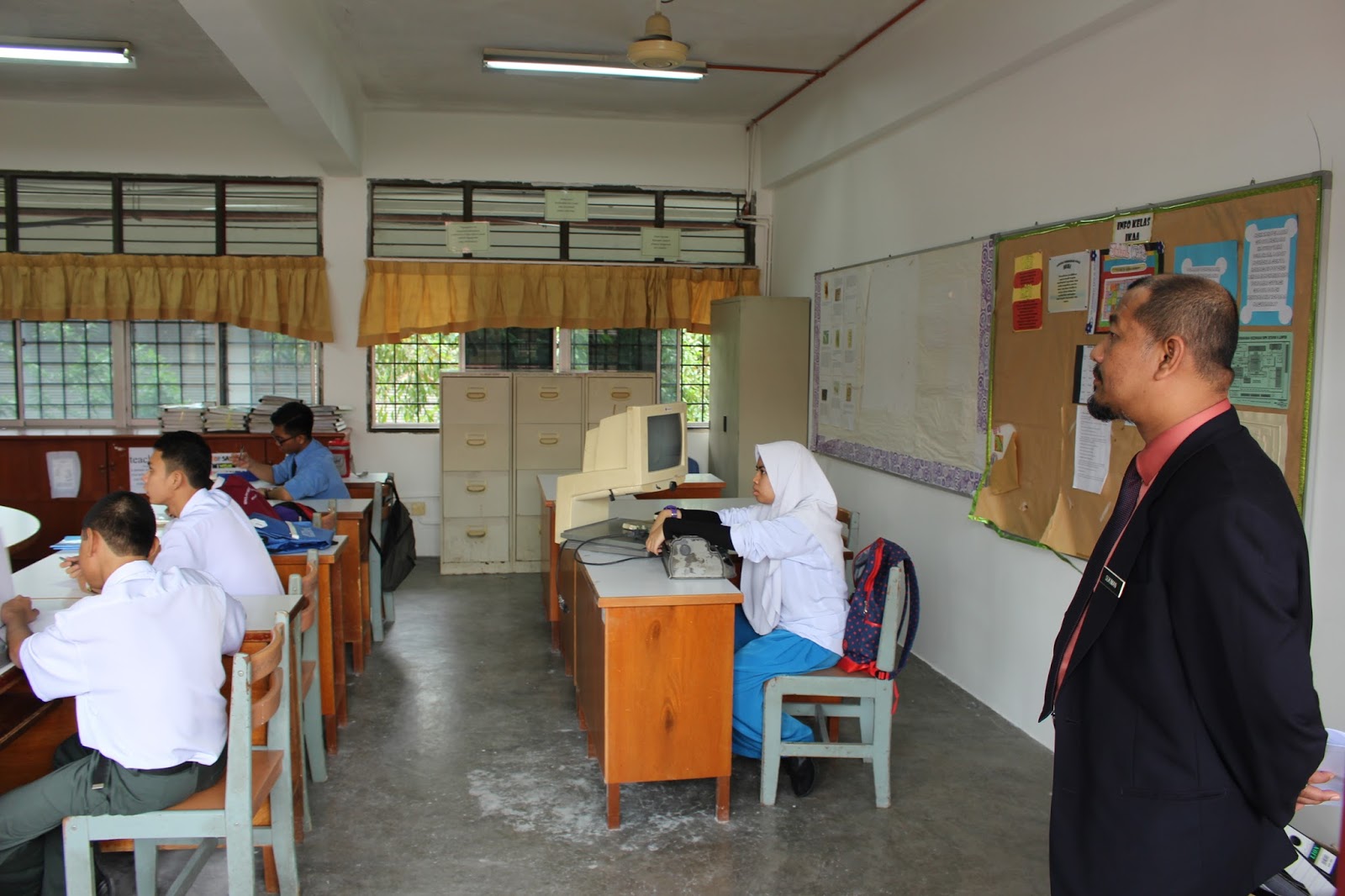 LAWATAN DARI BAHAGIAN PENDIDIKAN KHAS KE SM PENDIDIKAN KHAS SETAPAK