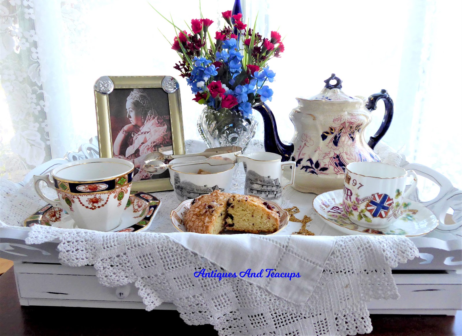 Antiques And Teacups: Queen Victoria's 201st Birthday