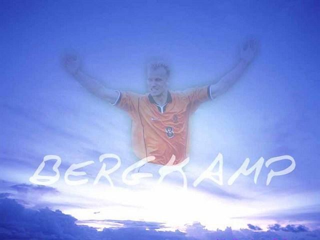Dennis Bergkamp : Netherlands Legend - Soccer Series Wallpapers