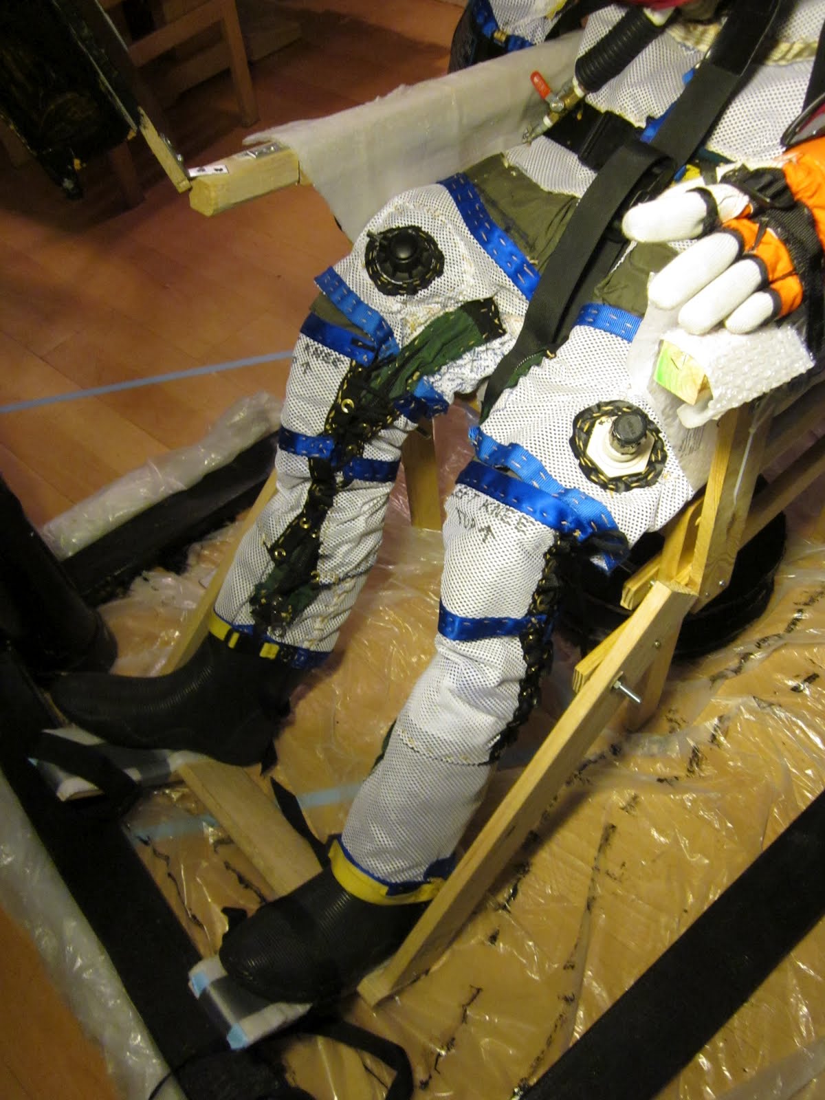 Immanyarok: Pressure Restraint Garment Work - 4psi