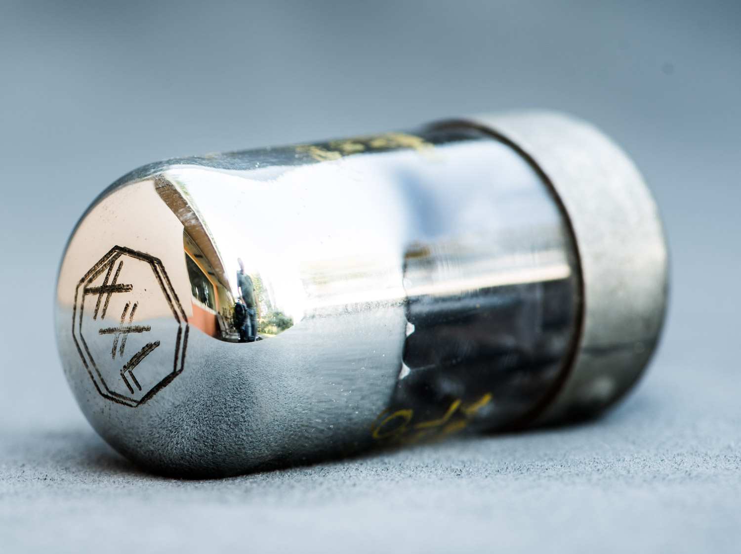 VinylSavor: Tube of the Month : The 7A4