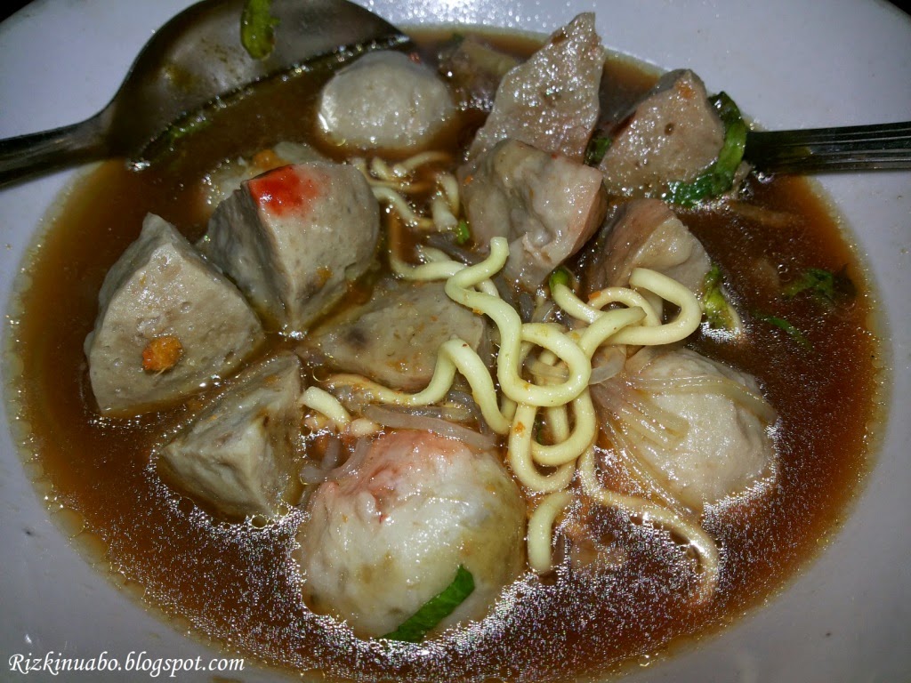 Literature Crackers: Bakso Tenis (Bangkalan) - Bakso Yummy di Bangkalan