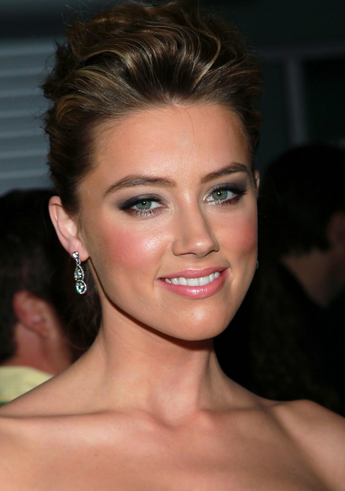Amber Heard In A Metallic Dress