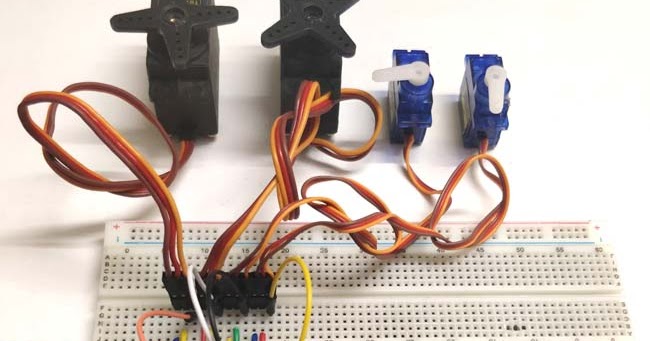 Controlling Multiple Servo Motors with Arduino - Mechatronics LAB- Internet Of Things