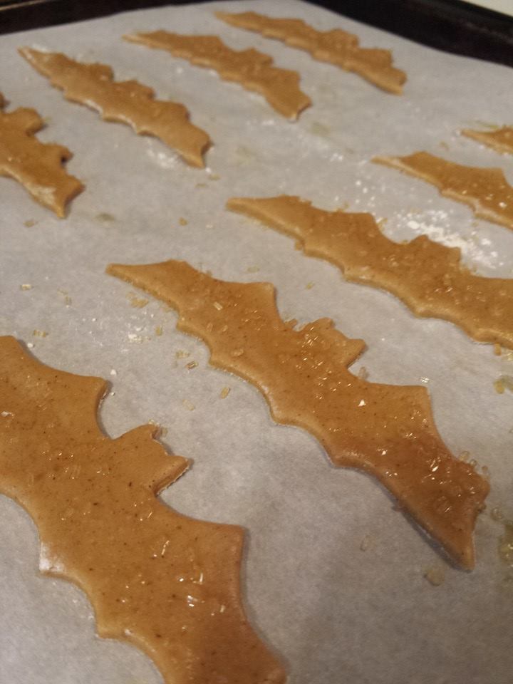 Sometimes Foodie: Gingerbread Bats (Dun-na-na-na-na-na-na-na Dun-na-na ...