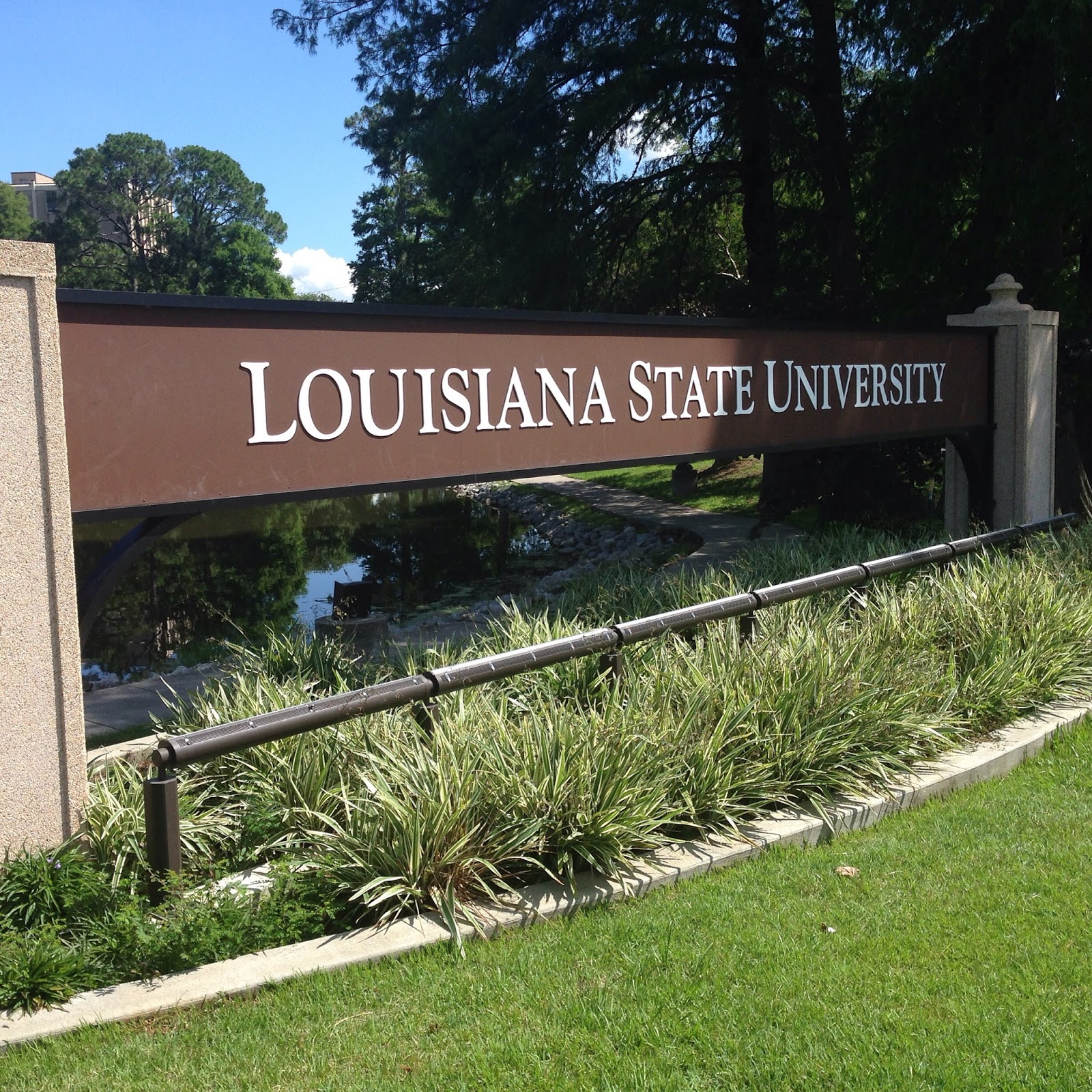 Radio Nut Josh: PCL Day Trips: LSU campus -- Baton Rouge, Louis.