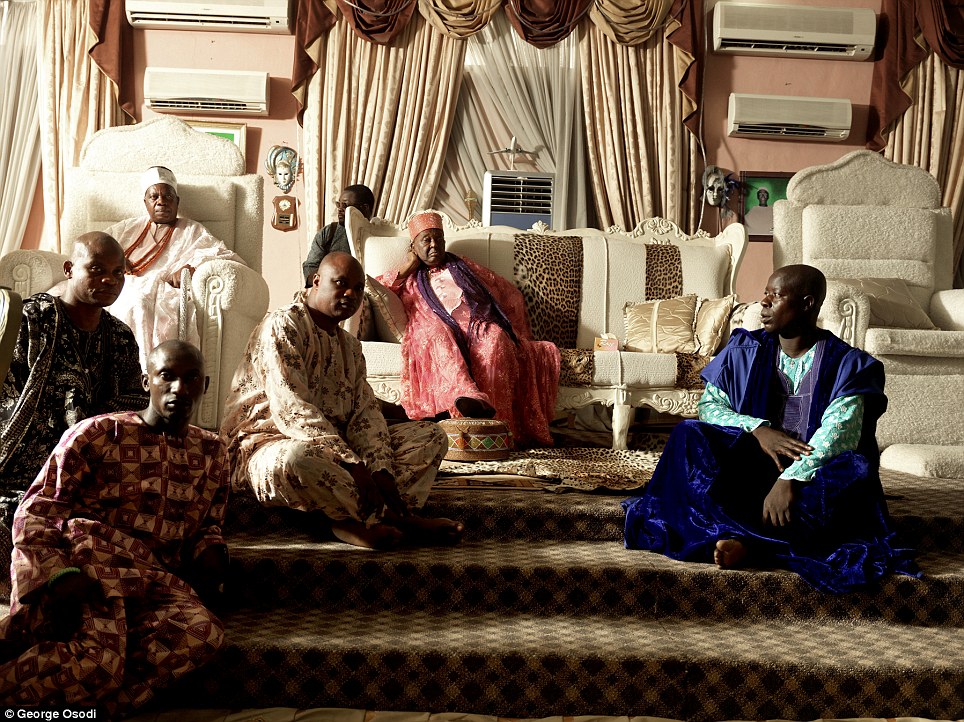 How Nigeria's tribal monarchs still live in lavish royal splendour ...