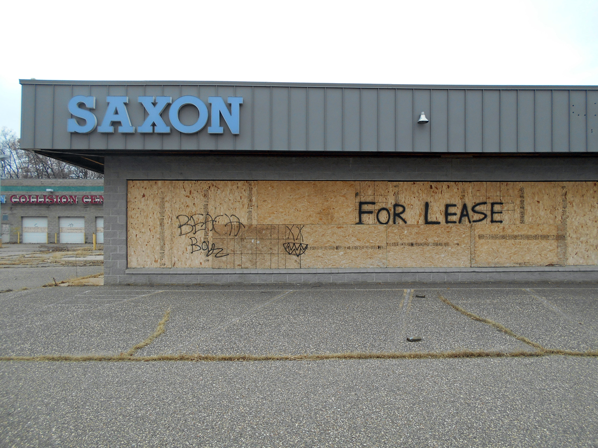 Abandoned Auto - Saxon Motors - Elk River, MN