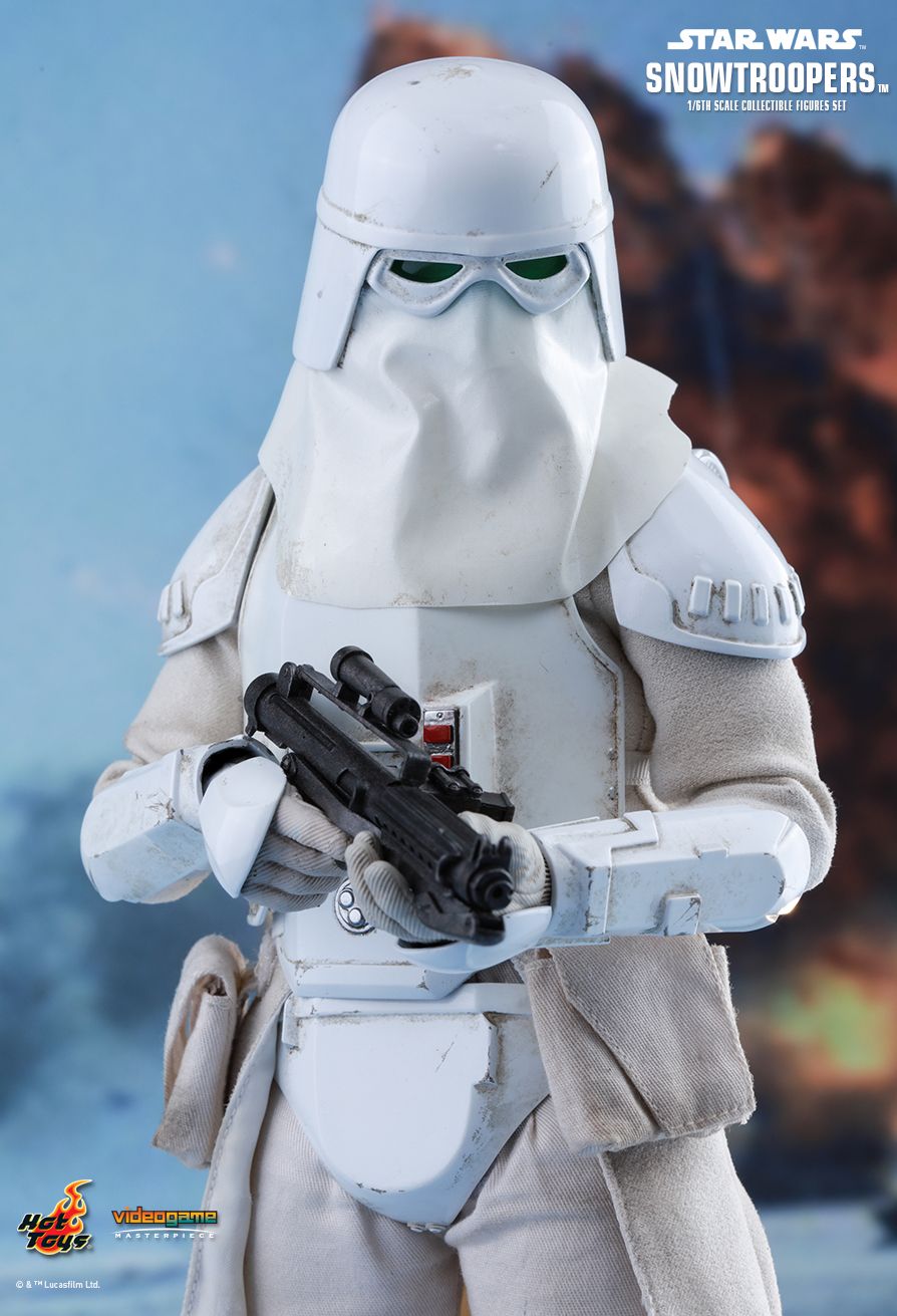 Stormtrooper: HotToys - Snow Trooper Battlefront