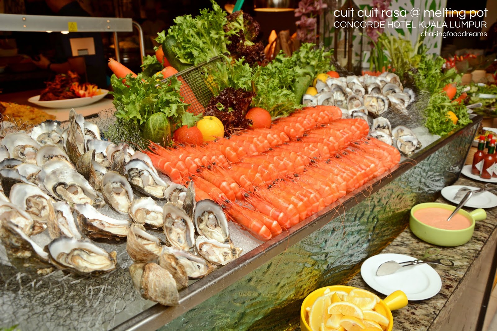 CHASING FOOD DREAMS: Buka Puasa Buffet @ Melting Pot Café, Concorde ...