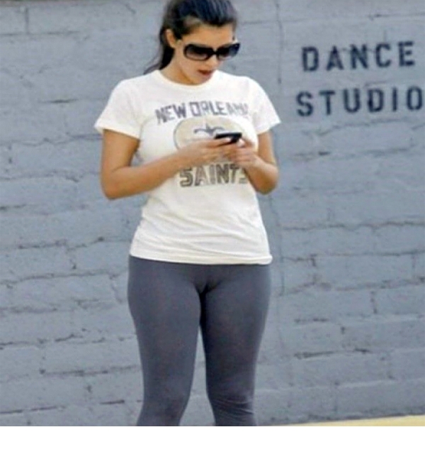 Kadın ve Kız Erotik Pornografik Resimler