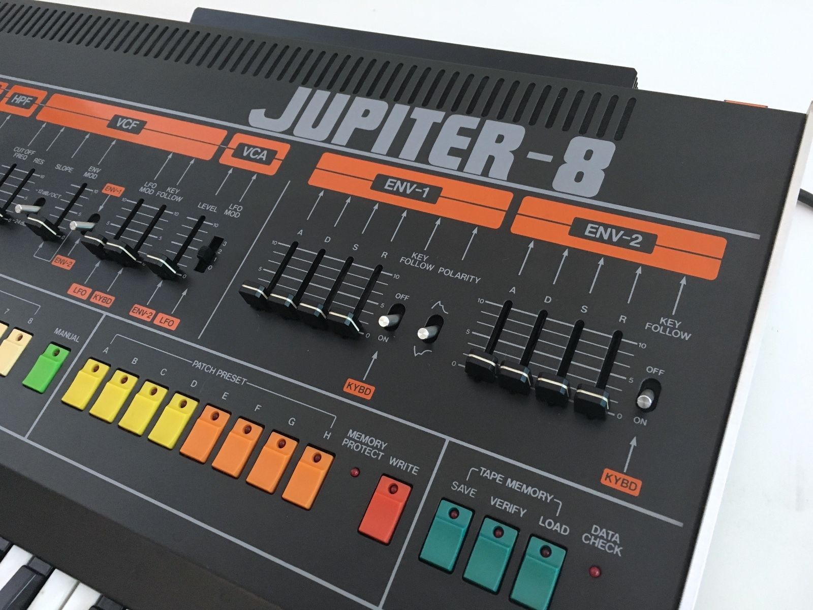 MATRIXSYNTH: Vintage ROLAND JUPITER 8 Synthesizer SN 110782