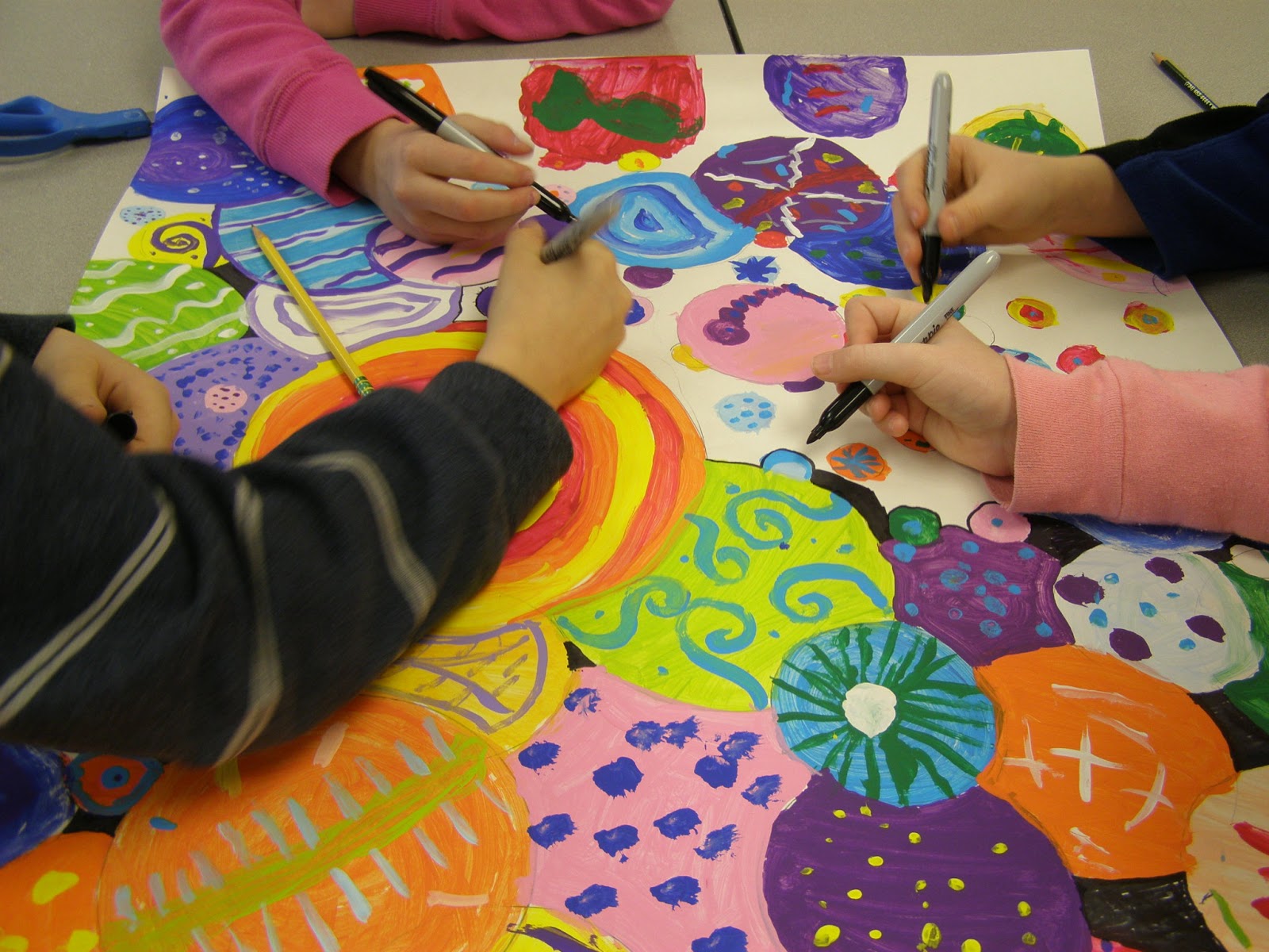 Welcome to Mrs. Peterson's Art Class!: Circle Paintings