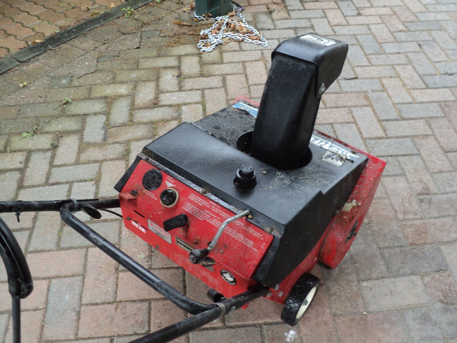 Rouge River Workshop: MTD SNOWFLITE 3/21 Snow Thrower -- A Roadside Find