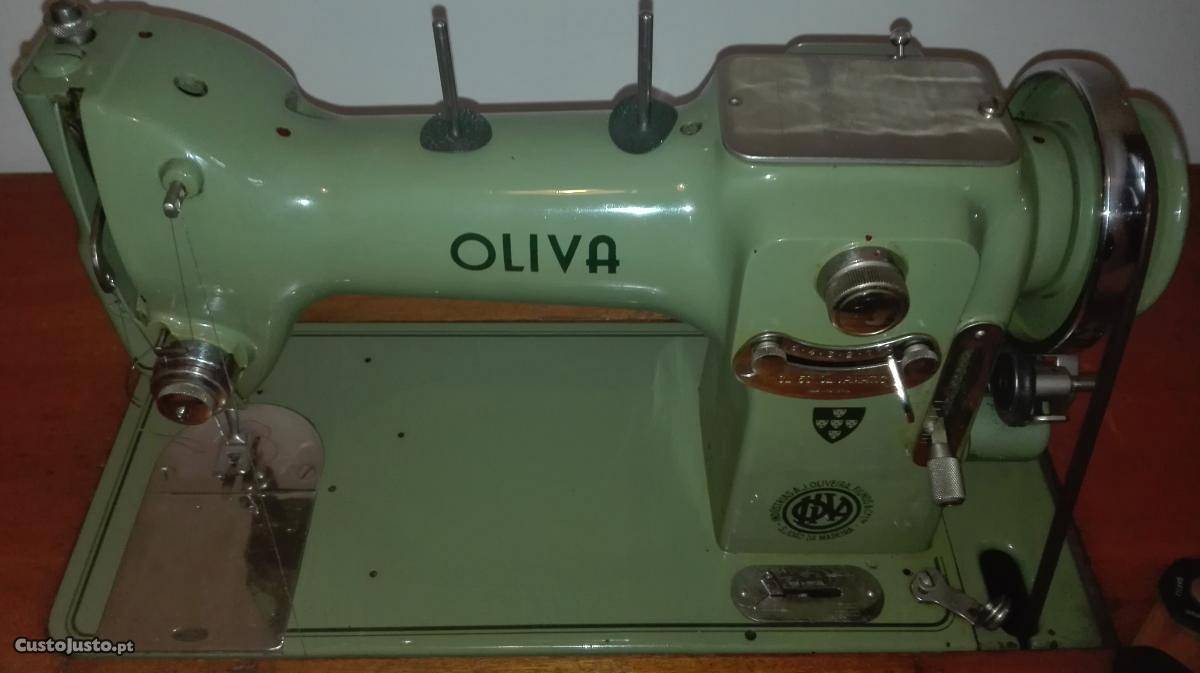 Couture et Tricot: Me and the sewing machines - Eu e as máquinas de costura