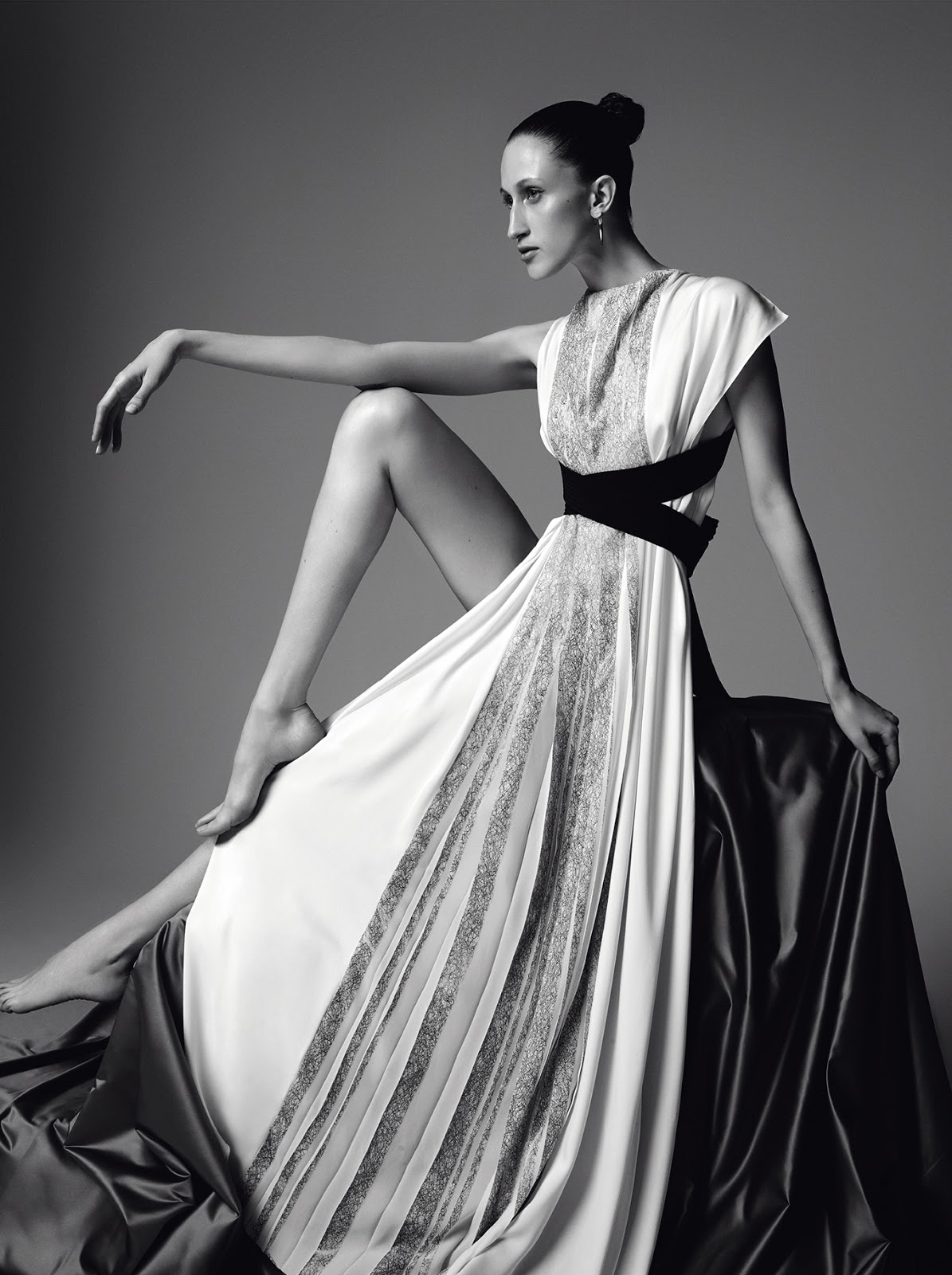 Ad Campaign: Vionnet Fall/Winter 2015.16: Anna Cleveland by Dylan Don
