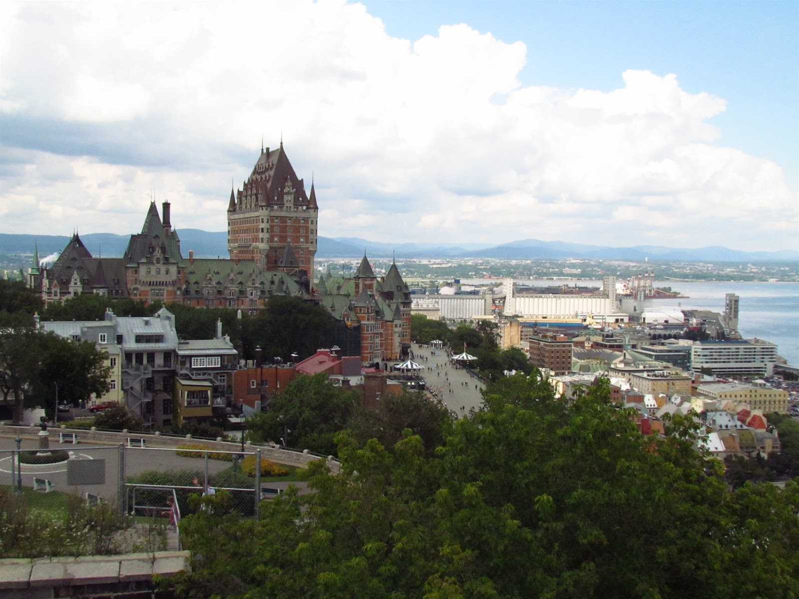The World of Gord: Touring the Citadel of Old Quebec City