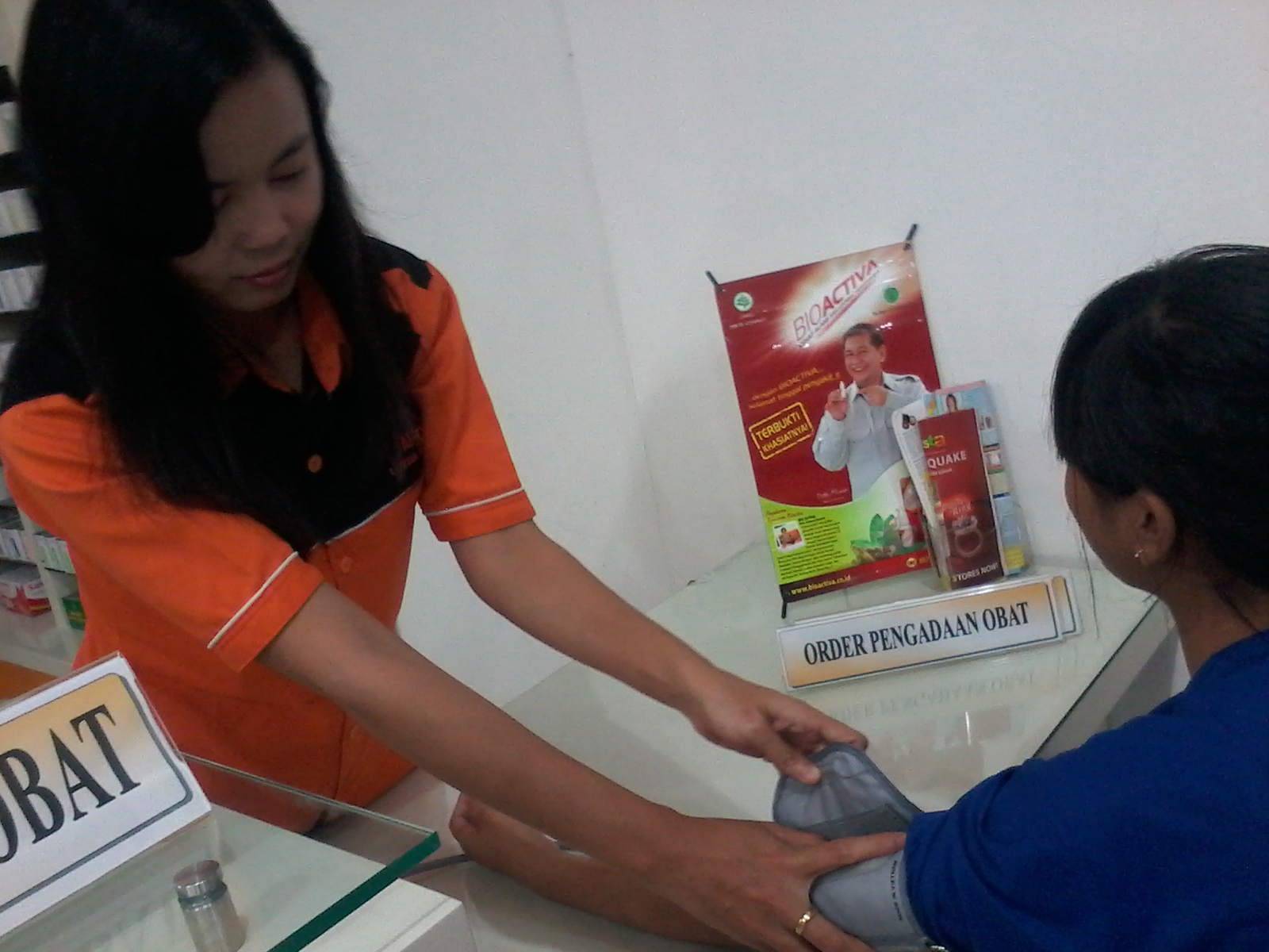 Tentang Kami | APOTEK LIPUTRA FARMA