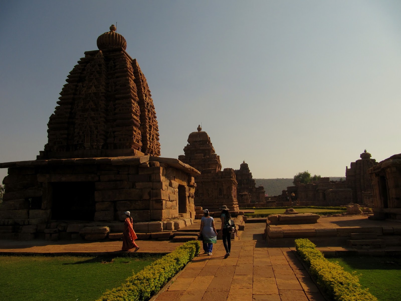 My "Earthly" Experiences: Heritage Tour Of Karnataka : Badami, Aihole ...