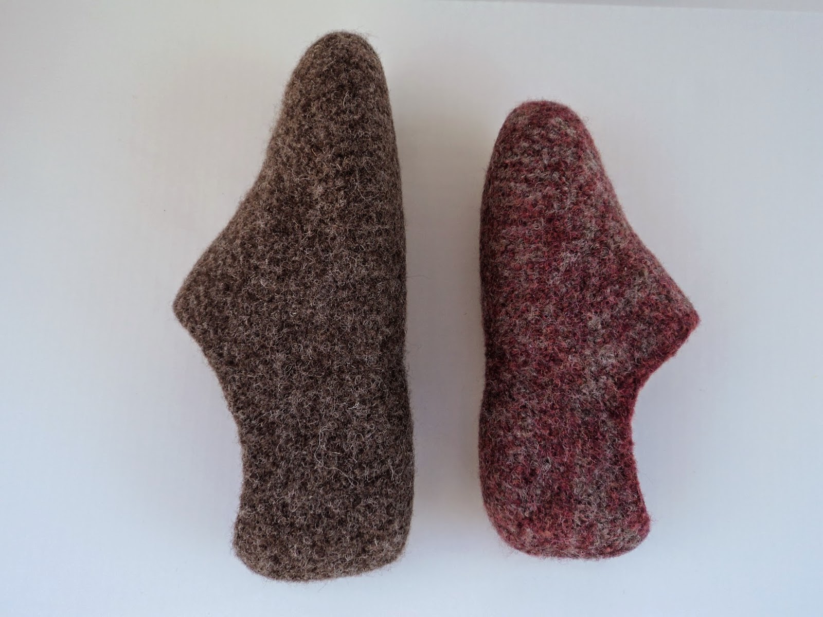 moniqueraedesigns: Felted Slipper Pattern Improved!