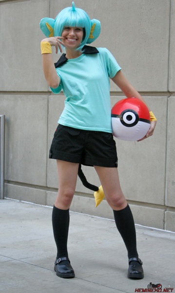 Pokemon Cosplay: Pokemon Gijinka Shinx Cosplay