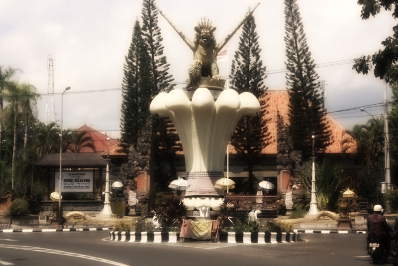Singa Ambara Raja Monumen | tutdonal