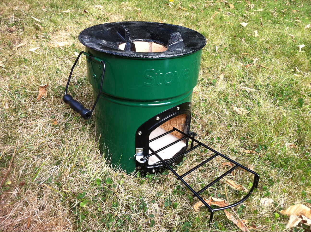 Corner Lot: Stovetech biomass cooking stove