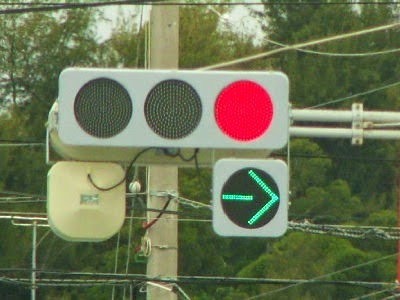 Yusuke Japan Blog: The traffic signal in Japan has been changing