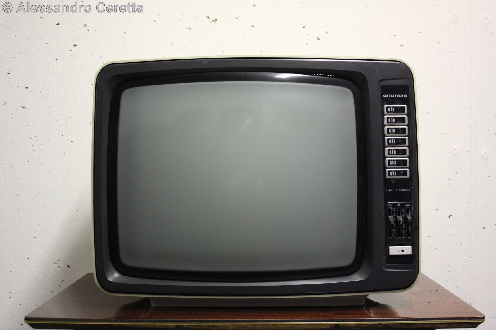 Vintage Electronics Museum: Grundig Exclusiv 2051A