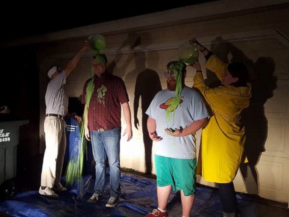 NickALive!: Man Has Epic Nickelodeon-Themed Throwback Party To ...