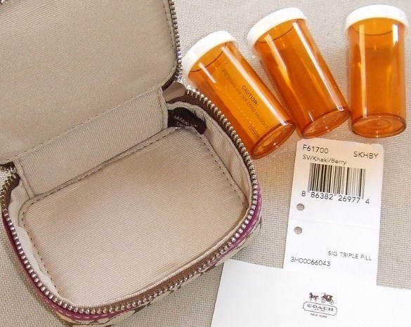 Branded Deals: COACH Signature Triple Pill Box – 61700