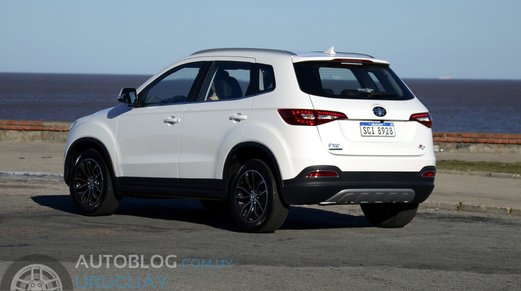 Prueba: FAW R7 1.6 Luxury Hi Tech : Autoblog Uruguay | Autoblog.com.uy