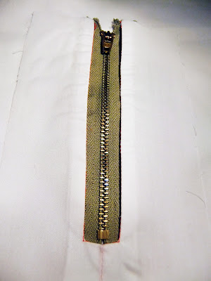 Trumbelina Sews: Exposed Zipper Tutorial