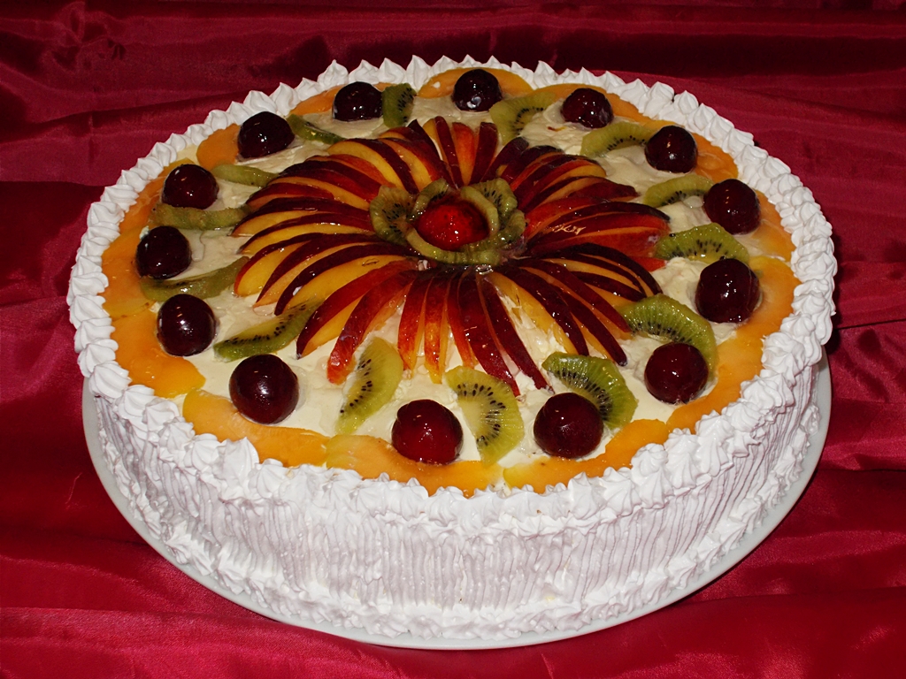 Tort Diplomat cu fructe - Bunătăți din bucătăria Gicuței