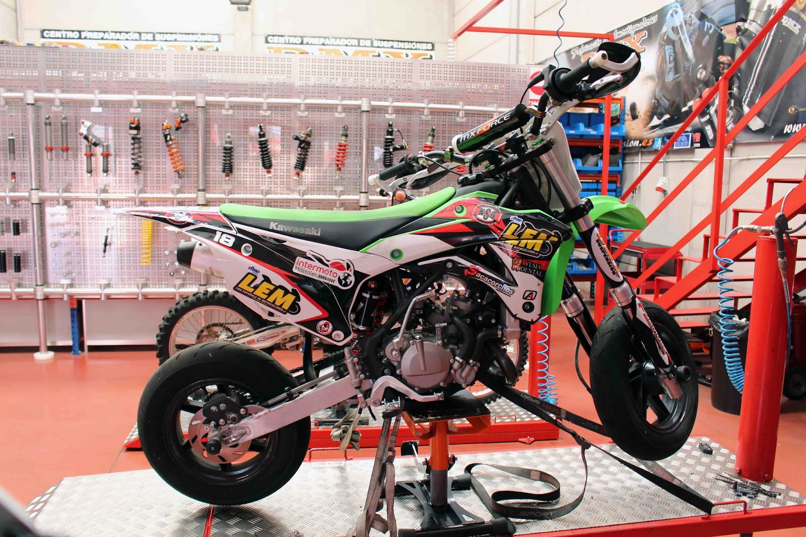 DMX SUSPENSION: Amortiguador KX 85 2011-2016 SUPERMOTARD