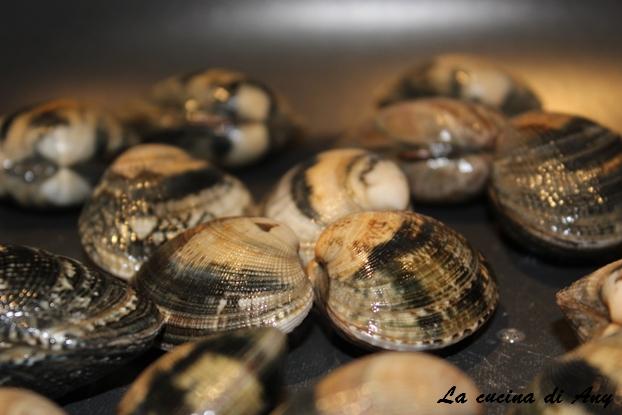 La cucina di Any: Spaghetti cu scoici - Spaghetti con le vongole