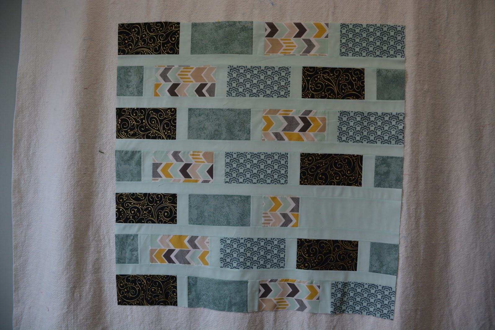 de Jong Dream House: Quilt #46 :: Baby June's Bricks