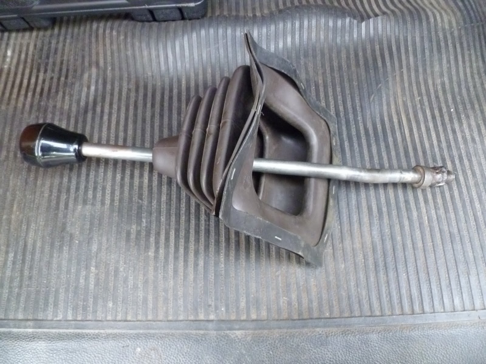 Pimp the Van: Gear stick/leveller change