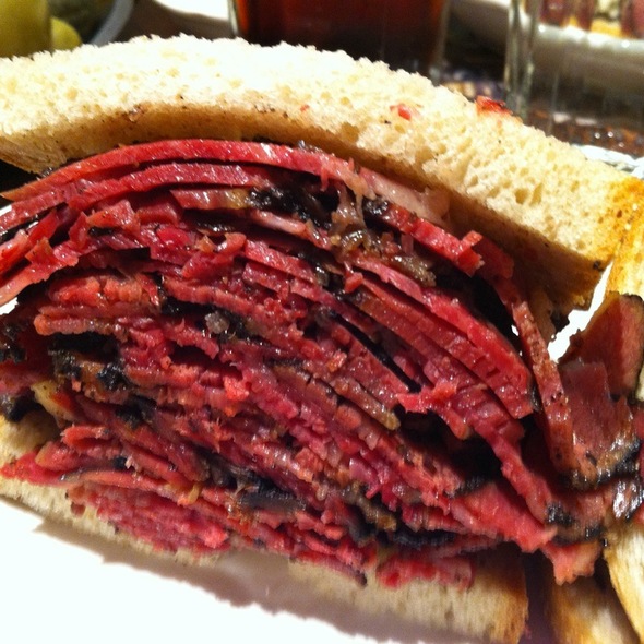 Stuff I Ate: Get the Pastrami! (2nd Ave Deli)